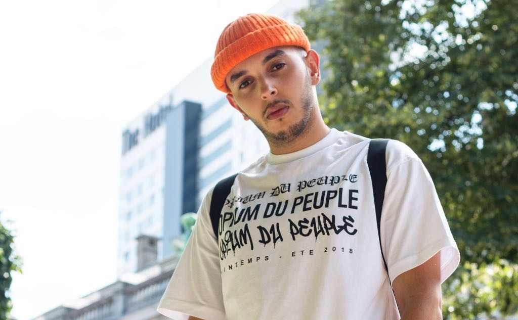 Ico: jeune entertainer – Check